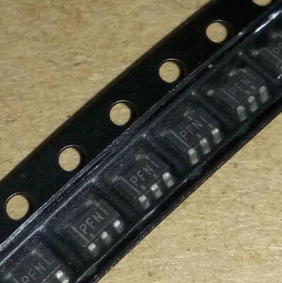 TPS60403DBVR SOT-23 丝印 PFNI 开关稳压器 原装 5个