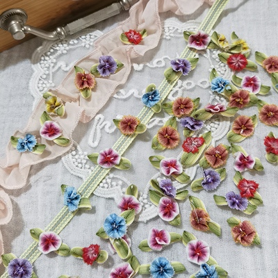 50个价彩色小花朵布艺家居DIY头花胸针服装娃衣包包辅料配件825