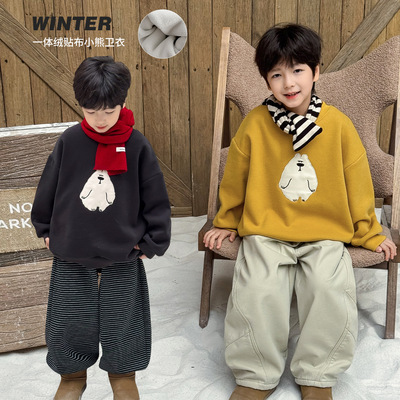 2025男童冬季新款时尚可爱小熊贴布绣加绒加厚圆领儿童卫衣潮