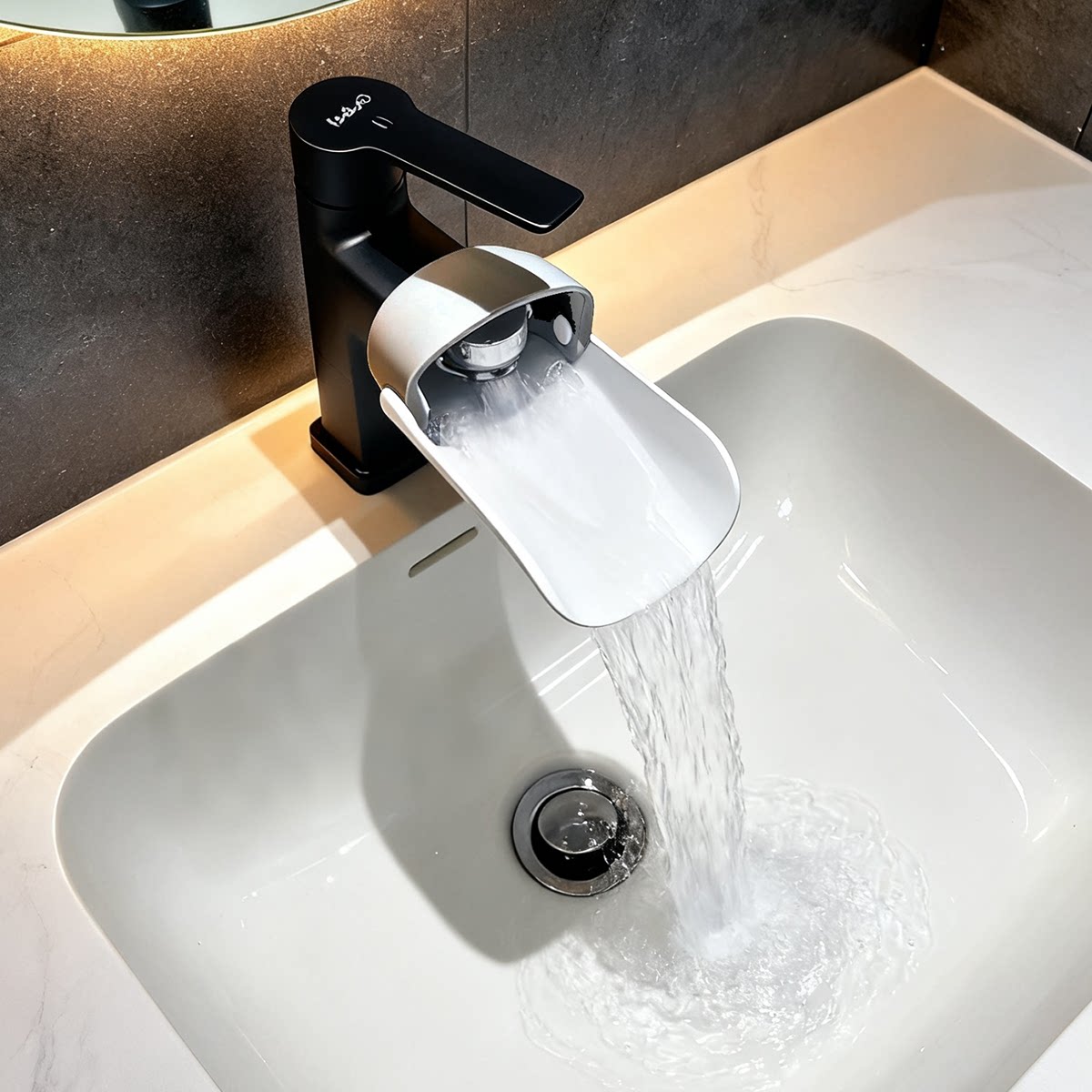 出口儿童水龙头延伸器加长通用防溅引水器导水槽宝宝洗手延长伸器