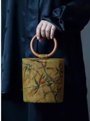 新中式原创香云纱木柄圆环水桶包2025新款手提包文艺复古国风礼物