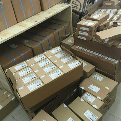 议价(议价)E82EV752K2C  伦茨变频器全新原装正品质保一年