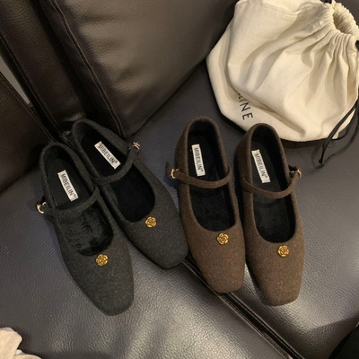 呢子单鞋女秋冬新款法式复古温柔仙女风软平底玛丽珍毛毛鞋女外穿