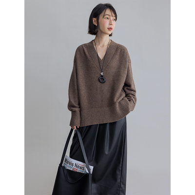 多着羊毛混纺V领套头针织衫