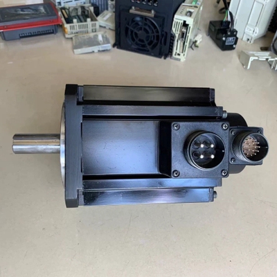 议价 松下MDME302GCG，3.0KW成色9成新伺服电机