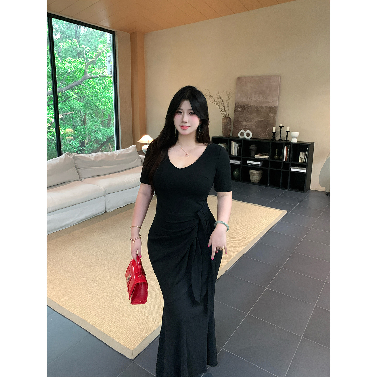 Babes【显瘦技巧】大码纯欲风性感假两件方领收腰包臀鱼尾连衣裙