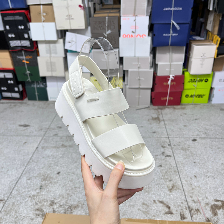 Lady Shoes外贸原单女鞋新款时尚圆头纯色厚底魔术贴休闲百搭凉鞋