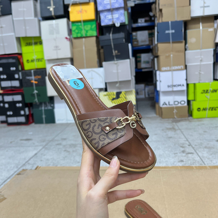 Lady Shoes外贸原单女鞋新款时尚休闲百搭圆头金属扣平底一字拖鞋