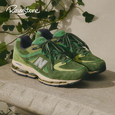 RonnieFiegxNewBalance2011