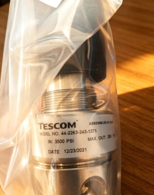 TESCOM艾默生44-2263-243-1371调压阀 议价