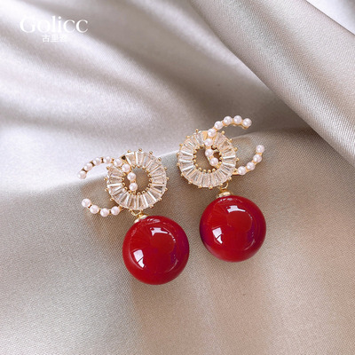 红色珍珠锆石圆环字母C耳环