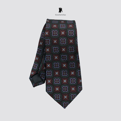 骨灰级玩家喜搭宝藏领带风格