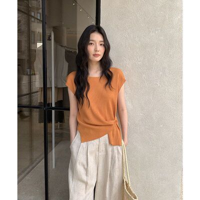 MMC下摆不规则斜扣设计感针织衫
