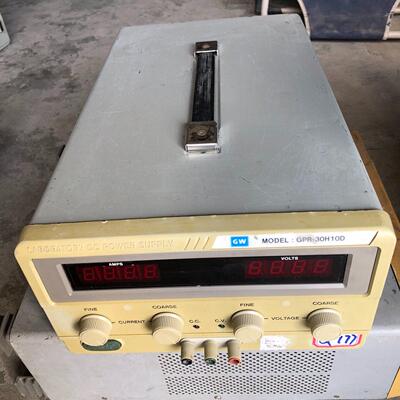 固纬GPR-30H10D电源300V1A