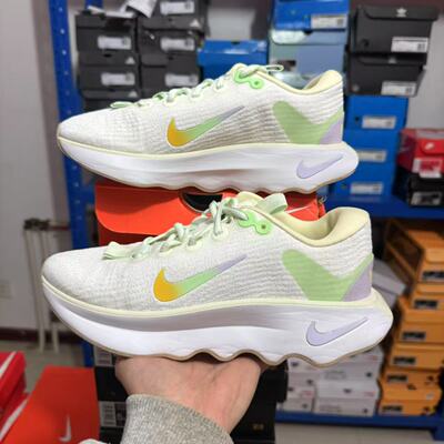 耐克女鞋运动休闲跑步鞋