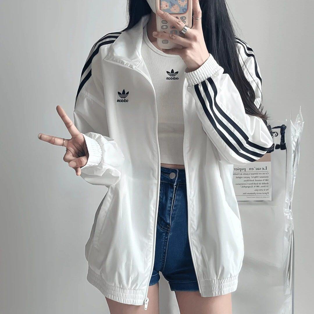 阿迪达斯三叶草外套女梭织薄款防轻薄运动风衣复古美式立领夹克女