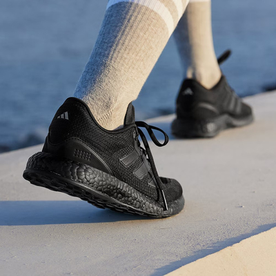跑步鞋热销榜阿迪达斯BOOST跑鞋