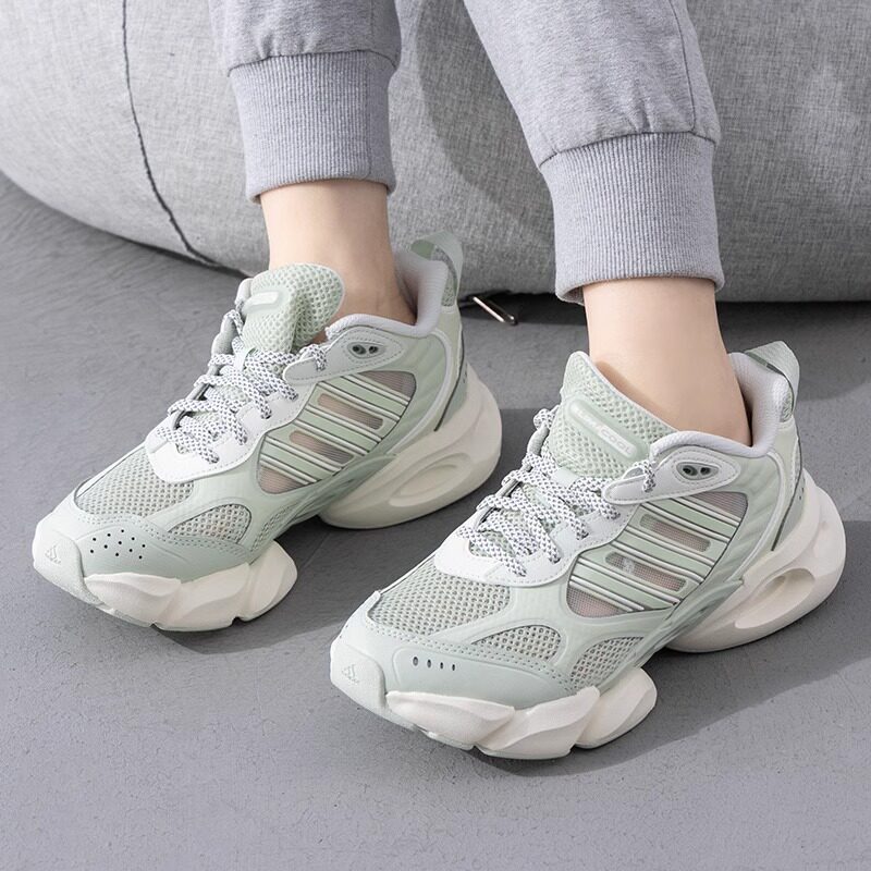 Adidas阿迪达斯清风鞋女排汗缓震回弹网面运动休闲跑步鞋IF6718