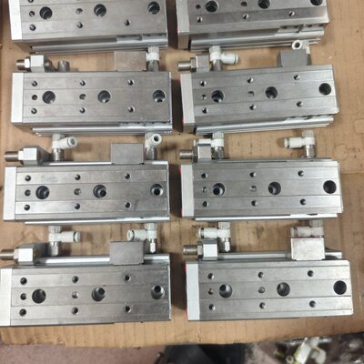 议价MAXAIR滑台气缸AXQ12-50ASAXQ16-50ASAXQ20-50AS