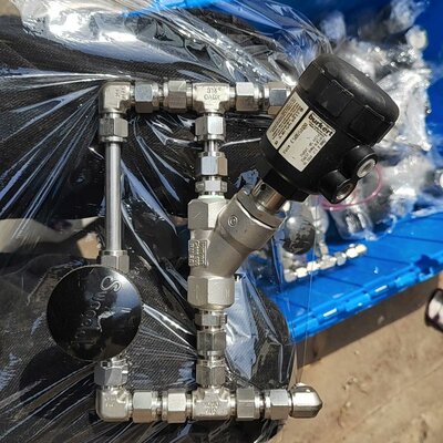 议价burkert角座阀2000A1/22000A1/22000A1/22000A1/2