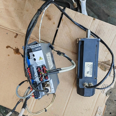 科二摩根驱动器 AKD-P00606-NBCN-0000 ~议价