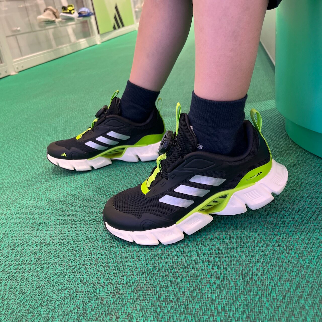 Adidas阿迪达斯正品男女童鞋2026新款青少年网面透气舒适运动鞋