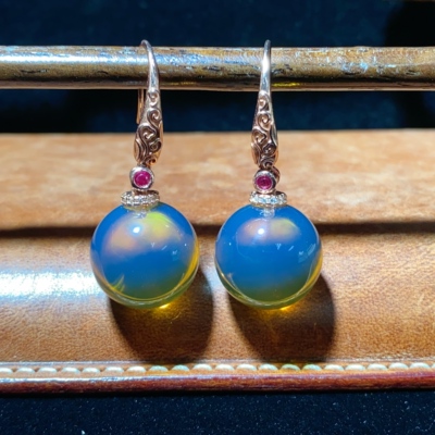 天然5A净水高蓝大圆珠蓝珀耳坠