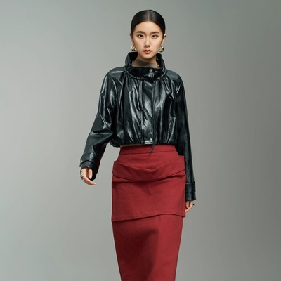 甜酷感立领皮衣女短款机车