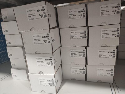 SN02D12-502-M 082165有50多个都是全新原