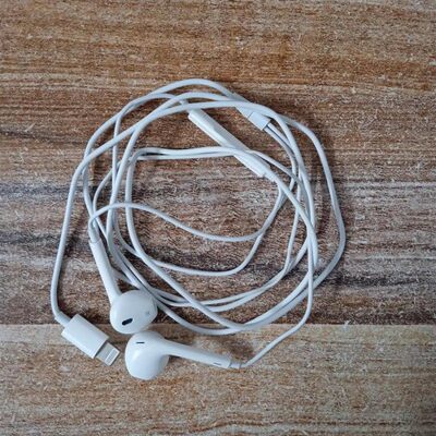 适用于苹果15/14/13/12/11有线耳机iPhone8/XR/7/XS/MAXPro扁头