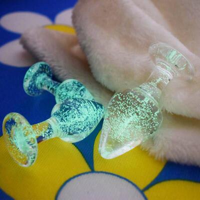 A glass-made anus used as a masturbation toy