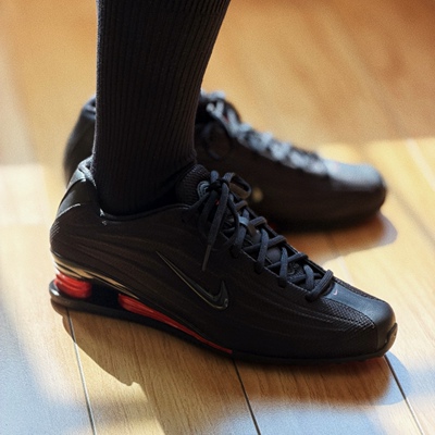Nike/耐克Shox Z女子休闲运动鞋柔软减震圆头 HQ7540-002