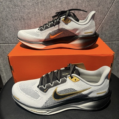 新款休闲缓震透气跑步鞋