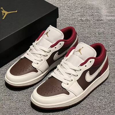 Nike/耐克Air Jordan 1 Low AJ1马年经典低帮百搭板鞋IR7600-211