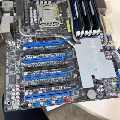 可维修华硕p6t7 ws supercomputer主板、7个议价