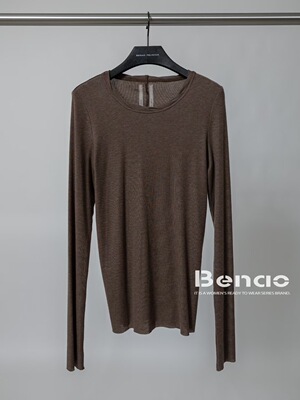 Benao本奥深圳南油25秋款圆领简约针织长袖