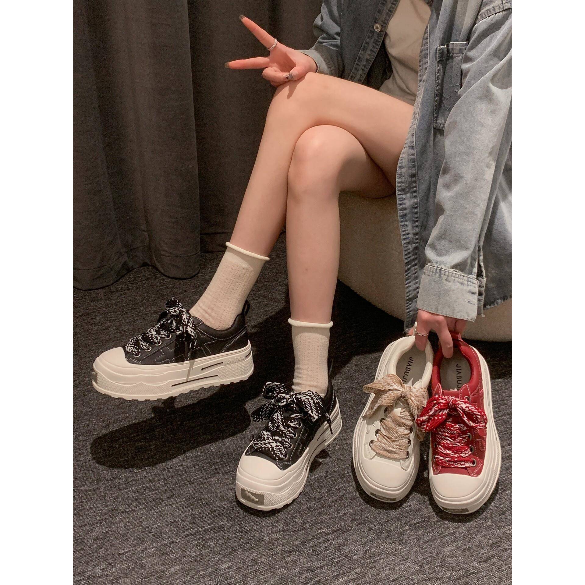 贾不假板鞋女款2026新款夏季休闲风厚底增高鞋子百搭不累脚面包鞋