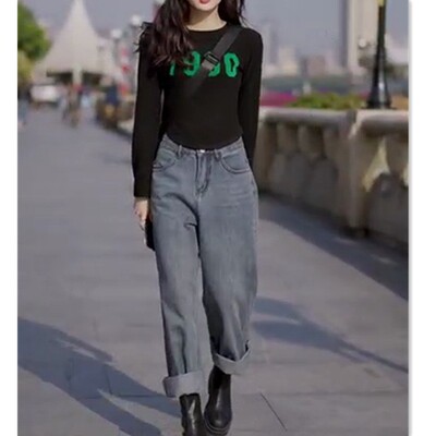 今年流行特惠88256大爱美依缘2025秋季新款长袖字母打底衫高腰