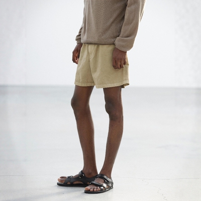 AURALEE件染轻量卡其布休闲短裤