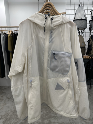 breathrip防水外套AndWander