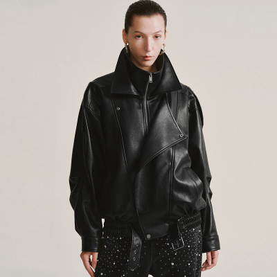 UR国内代购2025冬季女装休闲潮流摩登机车风扣带PU外套UWJ150120