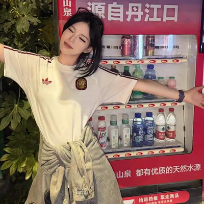 Adidas阿迪达斯男足球队联名短袖