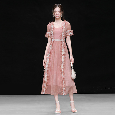 20256年夏季新款时尚气质方领花边装饰短袖收腰大摆连衣裙