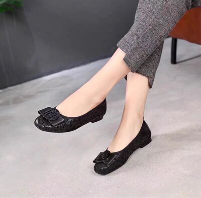 康妮女鞋2025春羊皮软底软面防滑耐磨舒适妈妈牛皮鞋41.42码7815