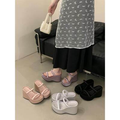 法式仙女风厚底增高一字拖鞋女夏外穿2025年新款简约绸缎粗跟凉鞋