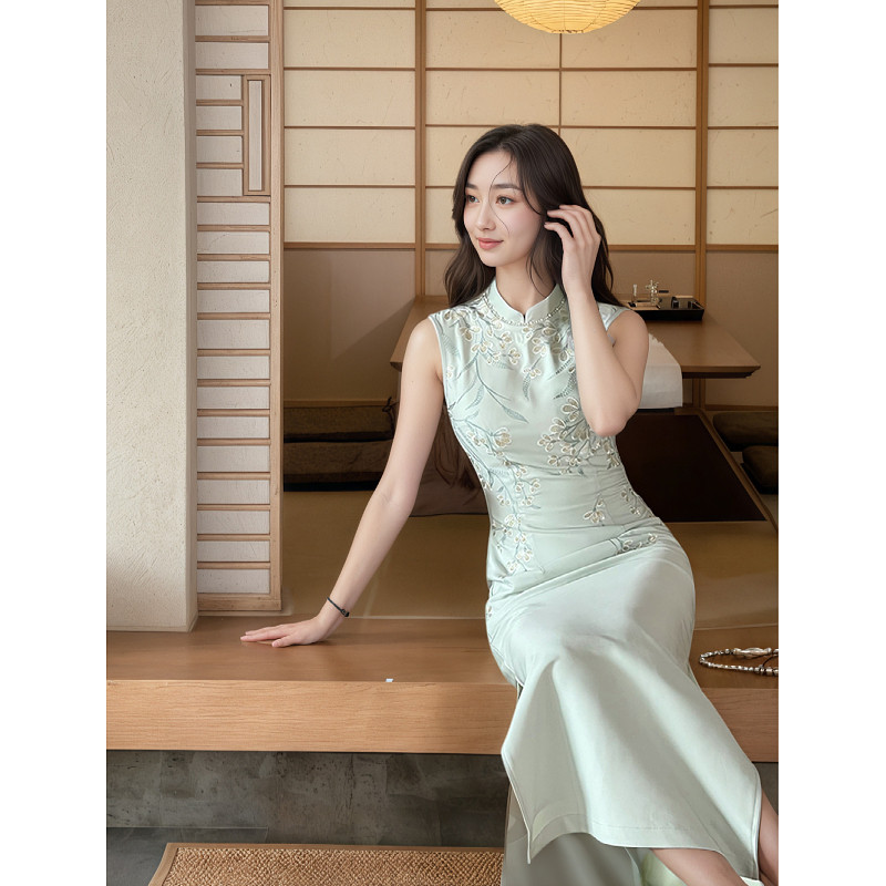 凌茜恣禾青绣新中式气质优雅绣花改良旗袍长裙女夏绝美连衣裙