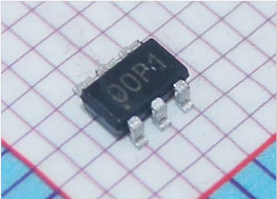 PIC10F200T-I/OT芯片8位闪存微控制器 SOT-23-6 全新原装丝印00R9