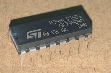 全新原装 M74HC595B1R    8位移位寄存器芯片 直插DIP16