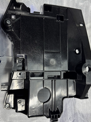 TMAX560左侧继电器挂架电瓶底座22-23款通用BBW-8212B