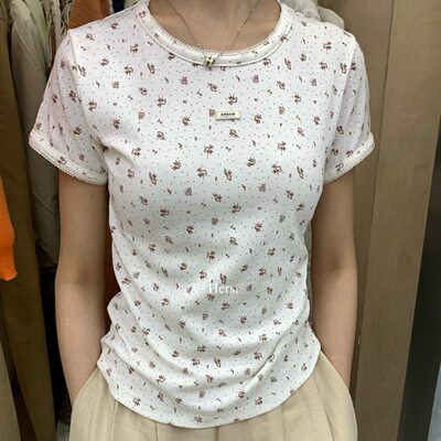 hers 一勺甜春季韩系精致小标花朵T恤女修身显瘦短袖上衣80308